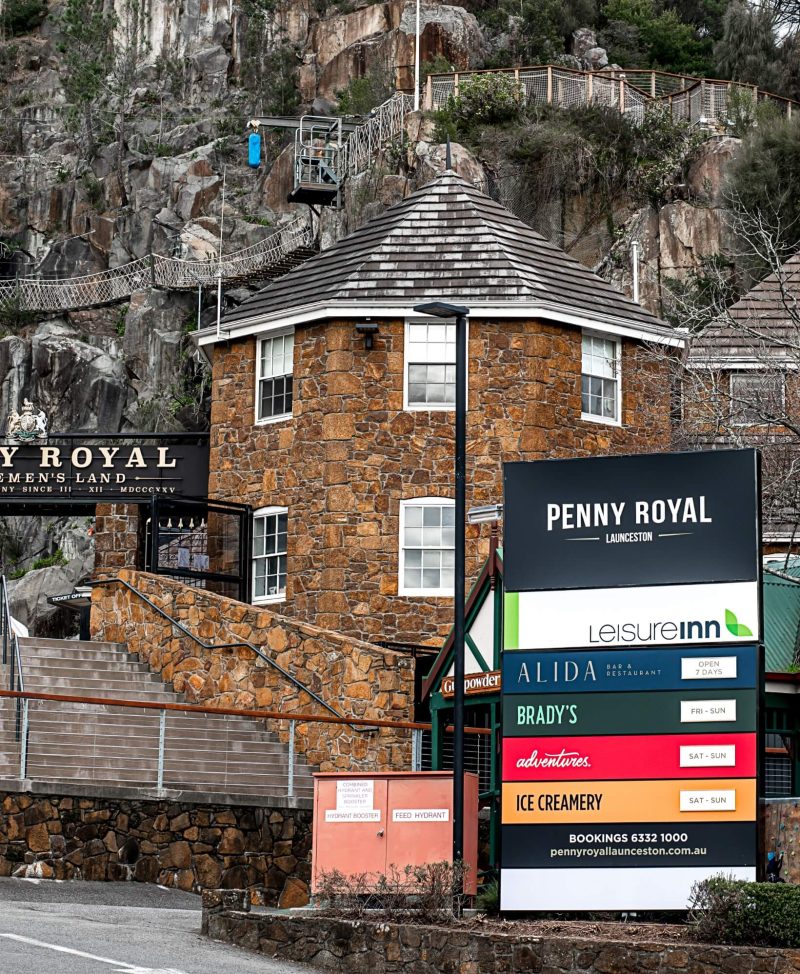 Pylon Signs Archives - Flying Colours Group Tas
